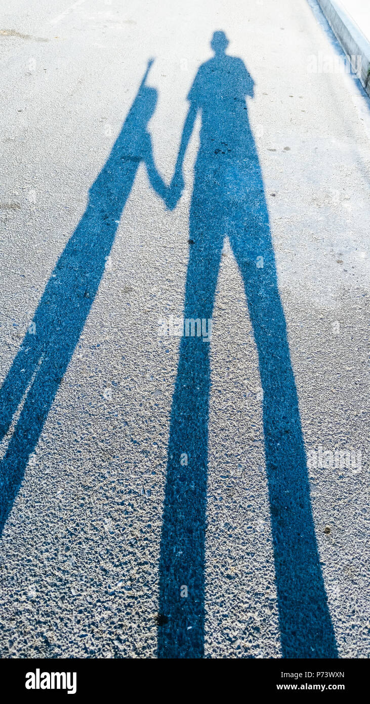 Mother child shadow hi-res stock photography and images - Alamy