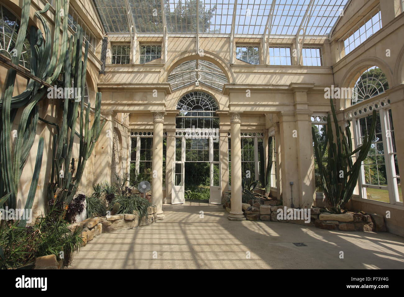 Syon House Estate High Resolution Stock Photography and Images - Alamy