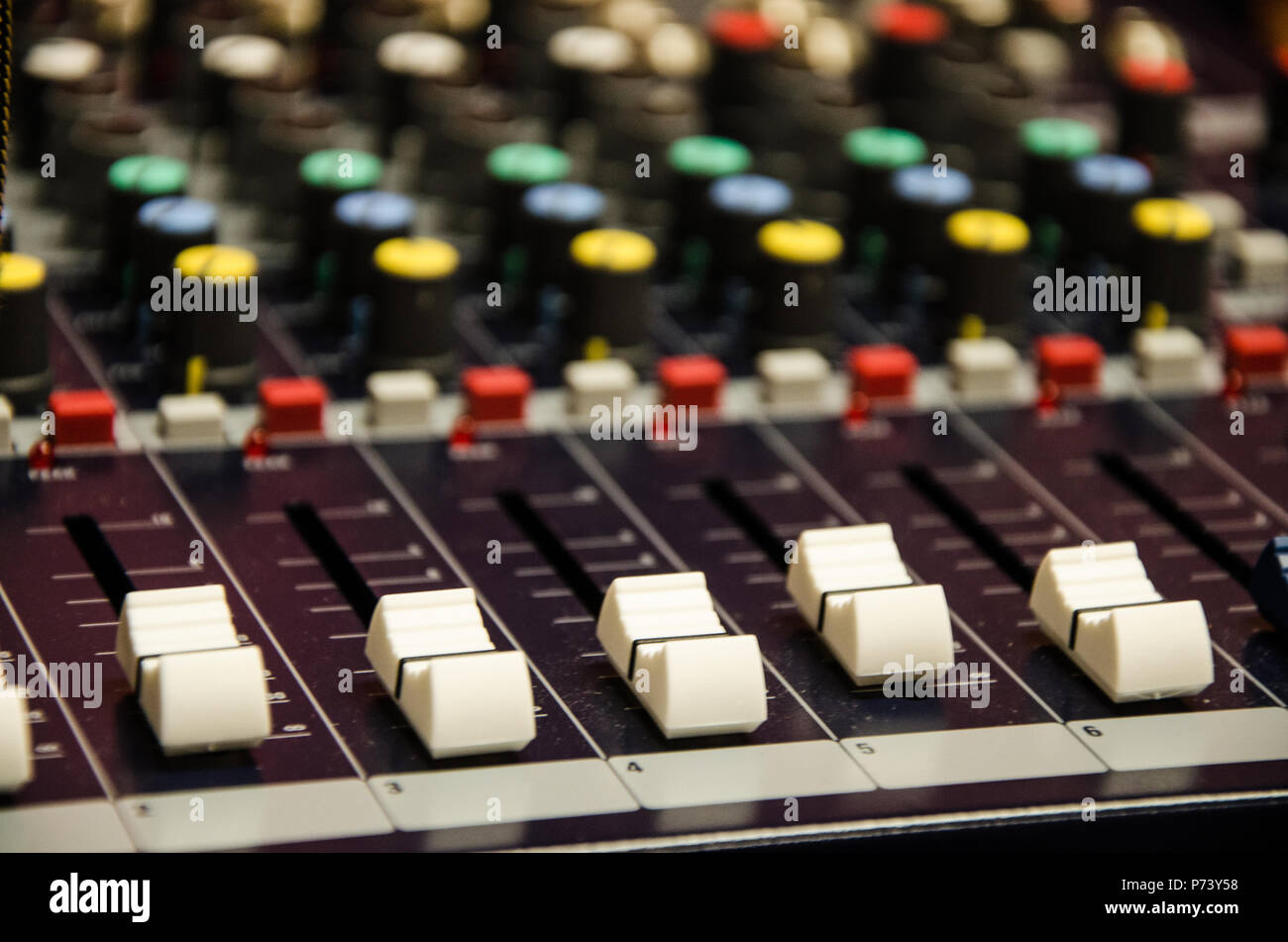 Digital mixer hi-res stock photography and images - Alamy