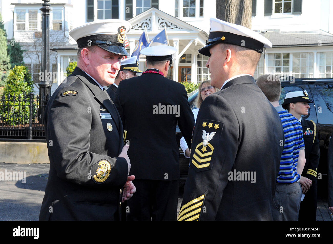 11, 2013) WASHINGTON,-- Master Chief Petty Officer of the Navy (MCPON ...