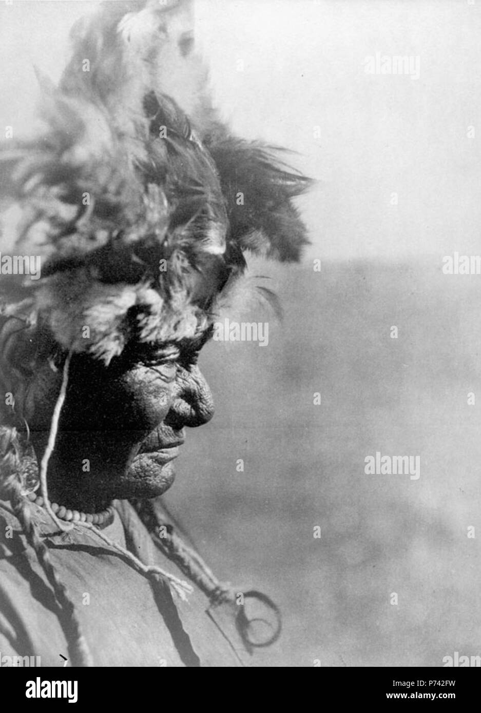 North american indian medicine hi-res stock photography and images - Alamy