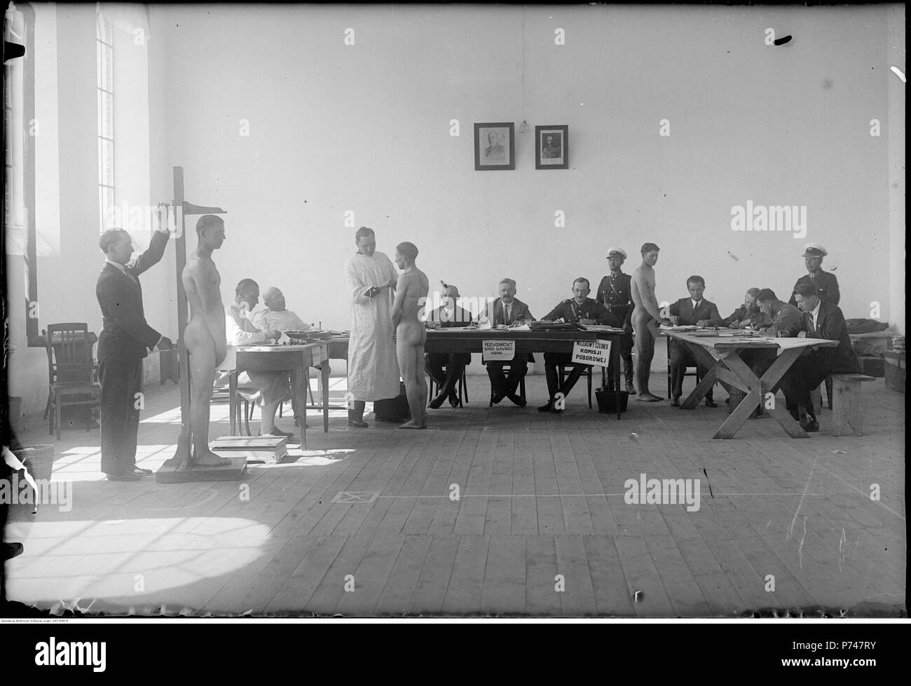 60 Narcyz Witczak-Witaczyński - Komisja poborowa (107-535-5 Stock Photo ...