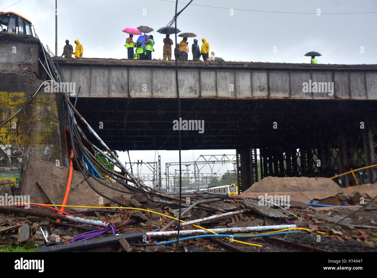 Train rescue commuters hi-res stock photography and images - Alamy