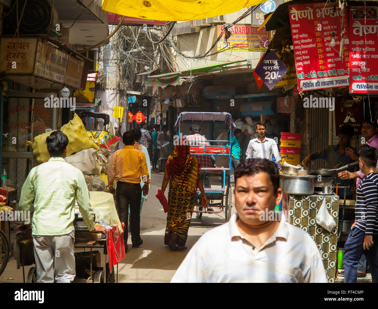 Bazar old delhi hi-res stock photography and images - Alamy