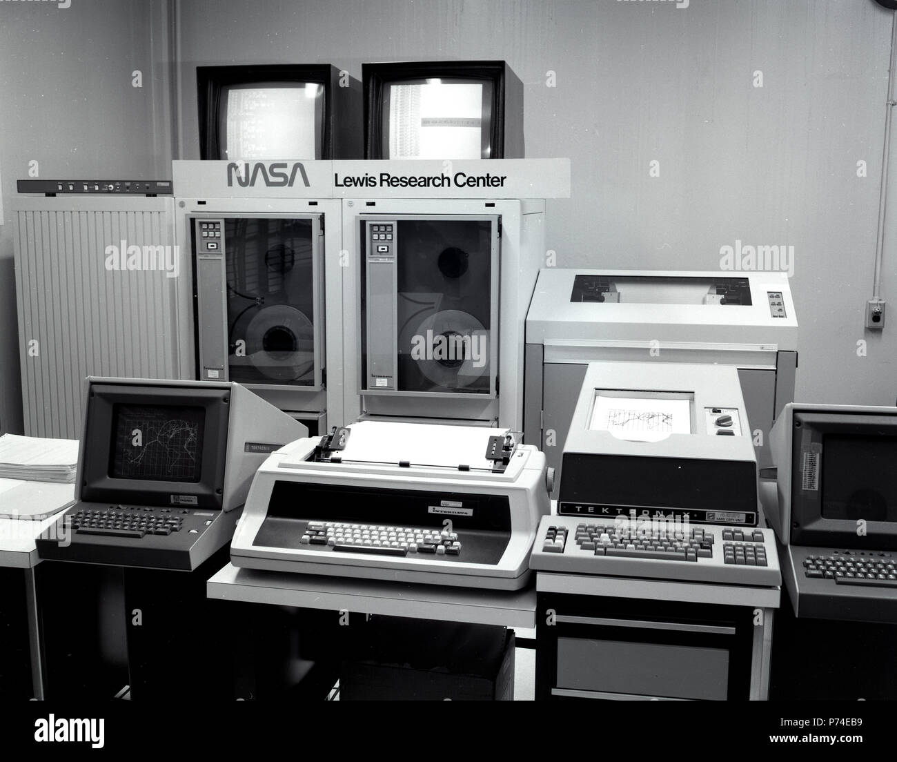 1980s computers hi-res stock photography and images - Alamy