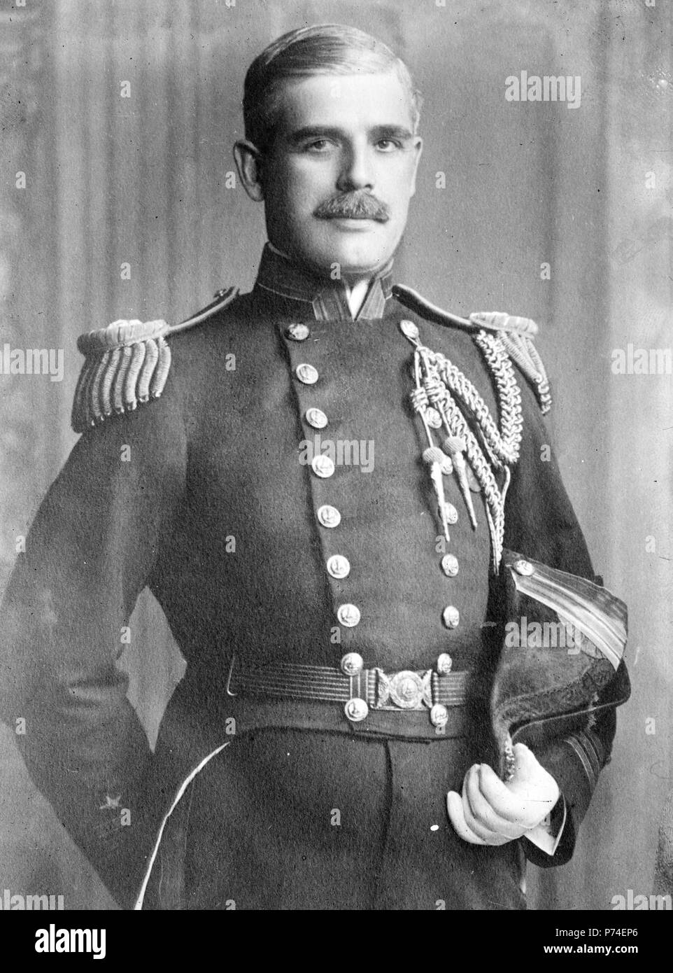 Ship captain early 1900s hi-res stock photography and images - Alamy