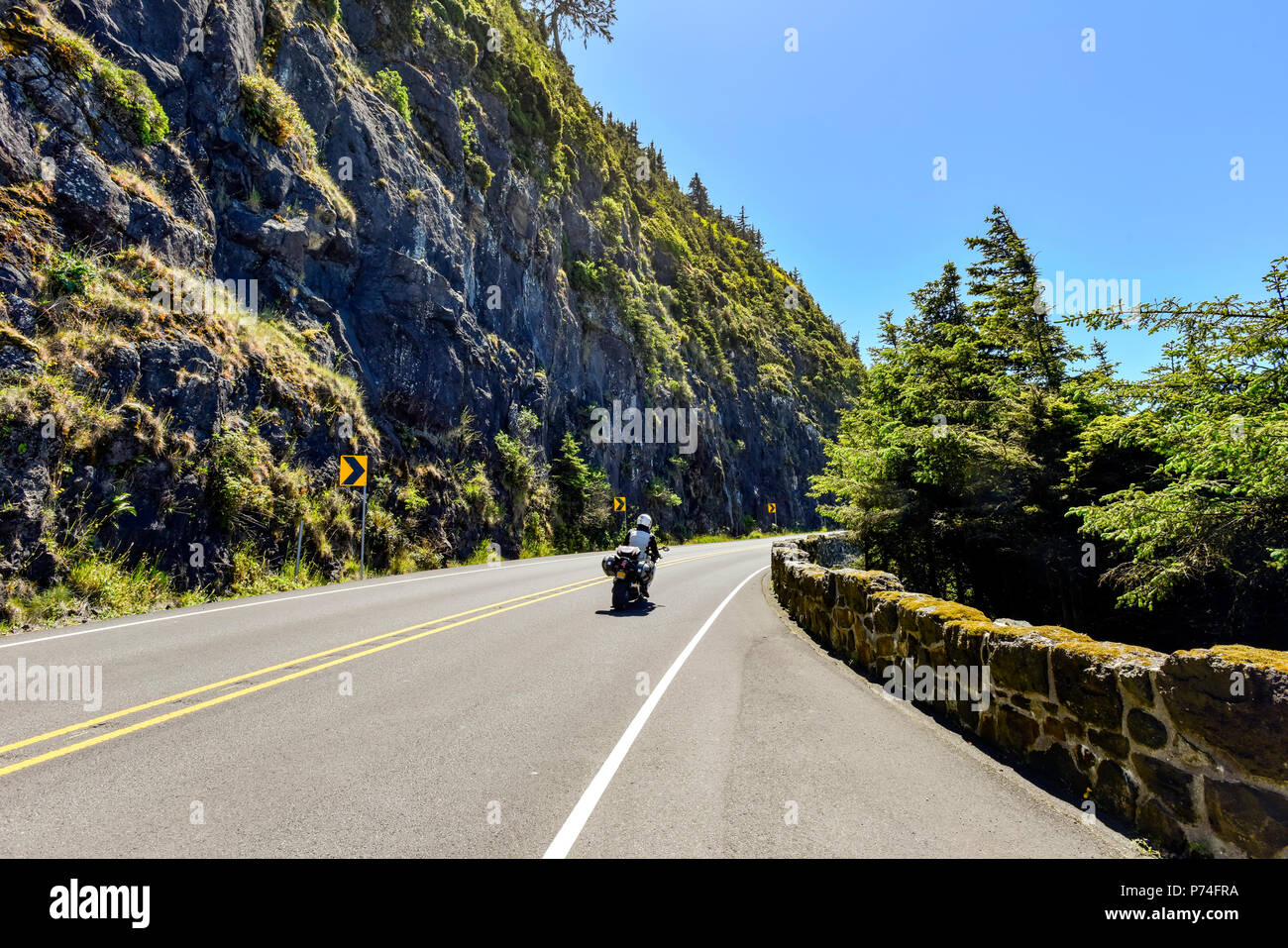 Highway 101 hi-res stock photography and images - Alamy