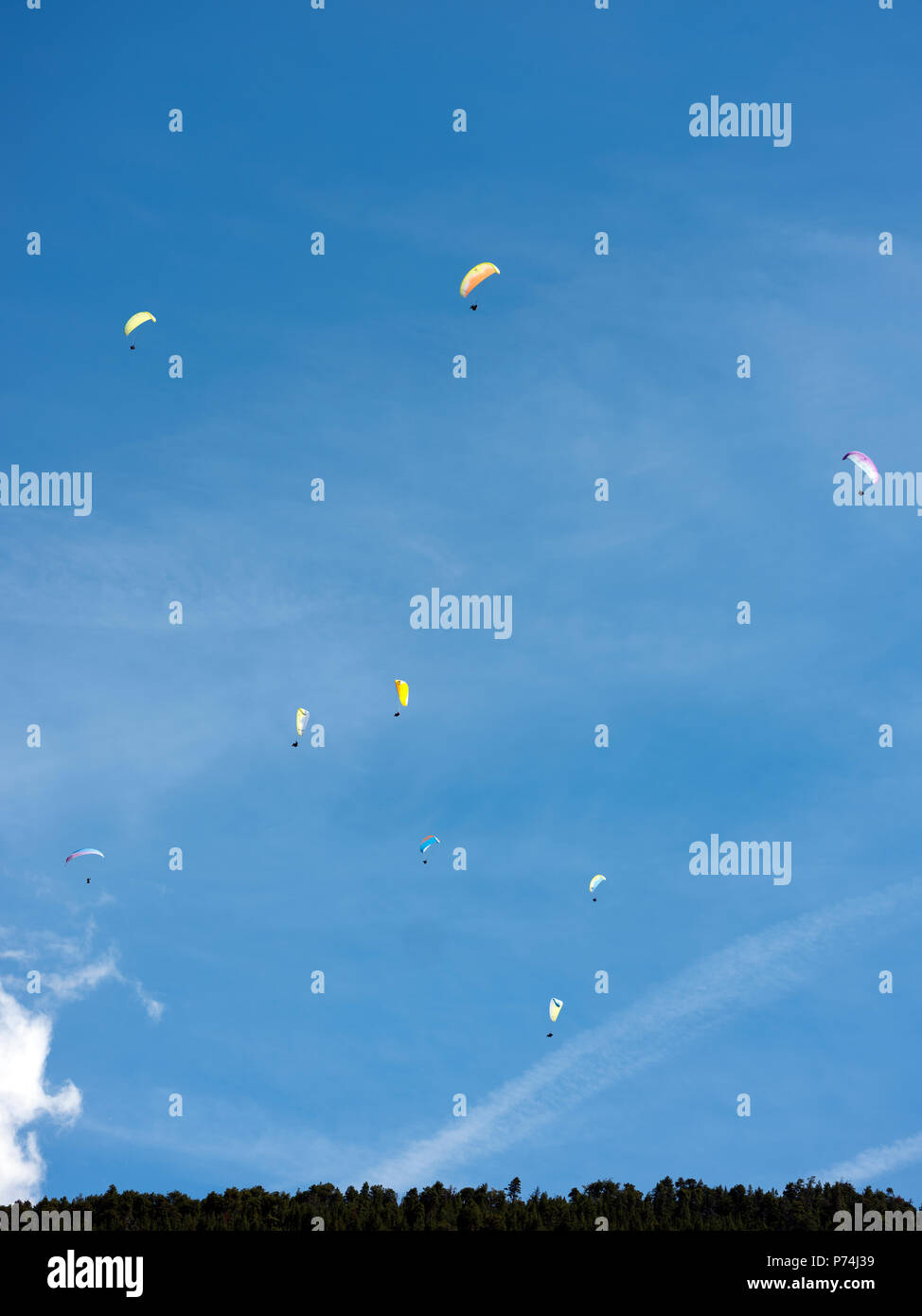 Colorful paragliders hi-res stock photography and images - Alamy