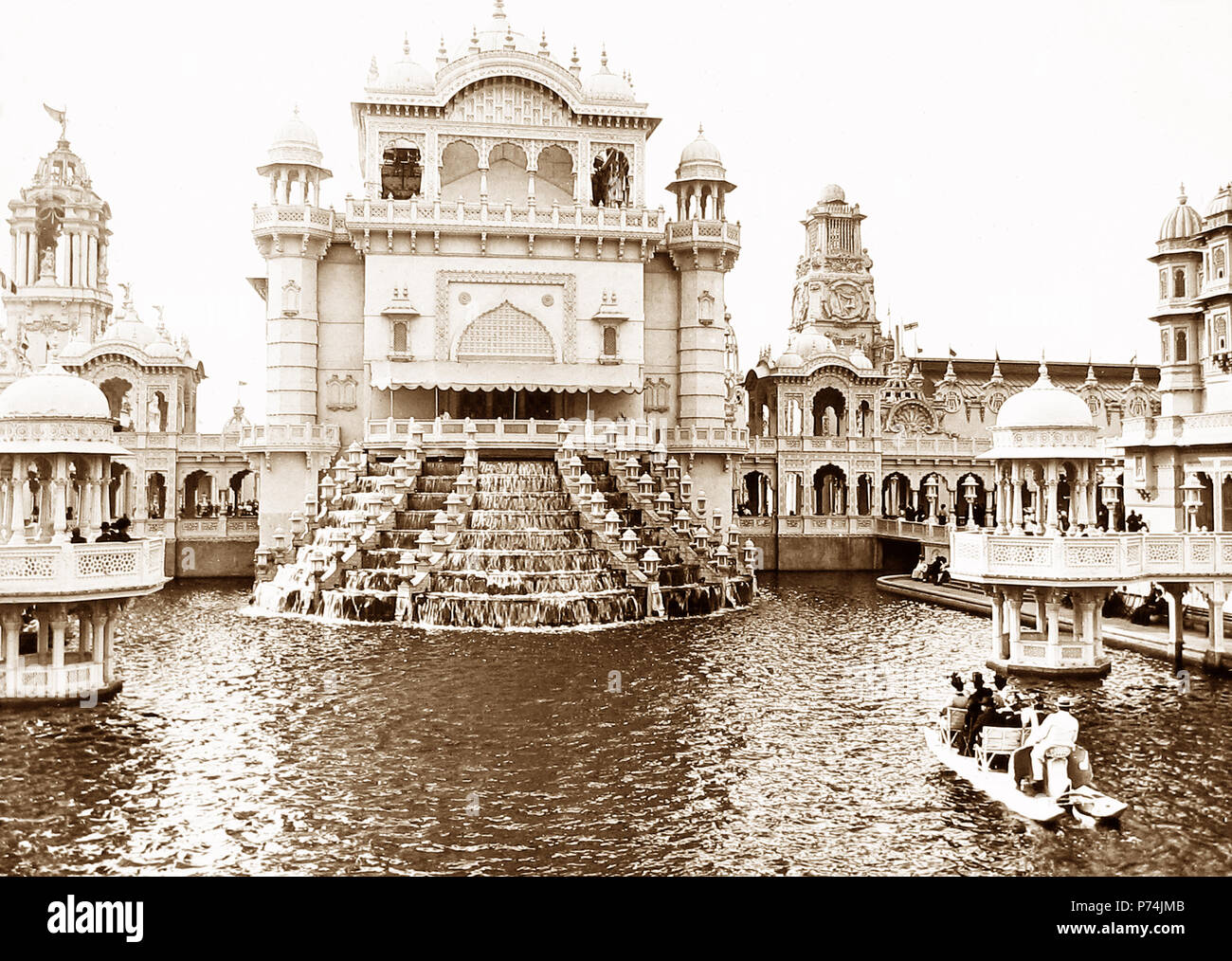 Congress Hall, The Franco-British Exhibition at White City, London, in ...