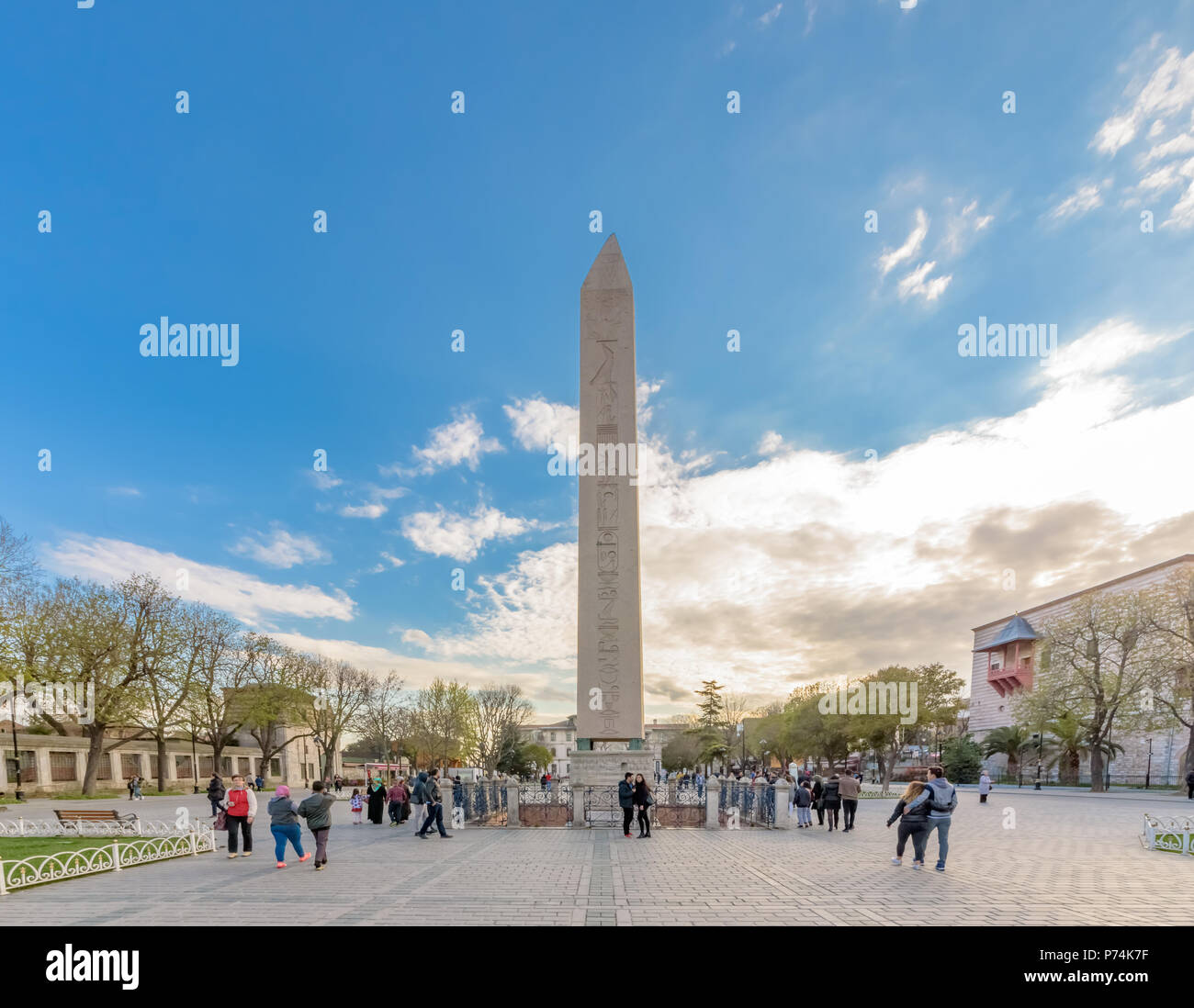 Pylon and obelisk hi-res stock photography and images - Alamy