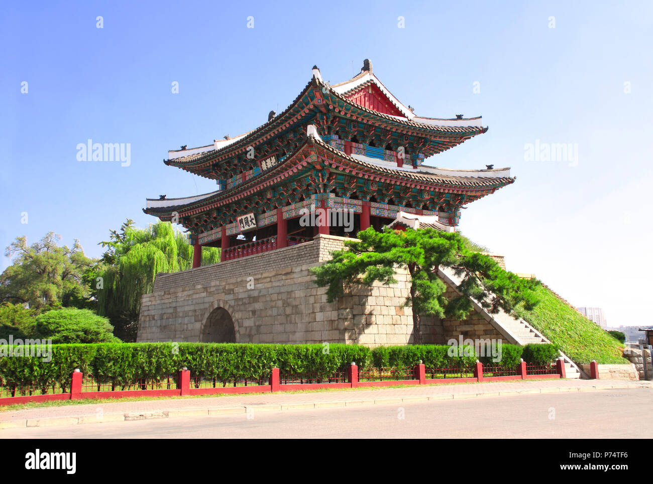 Taedongmun dong hi-res stock photography and images - Alamy