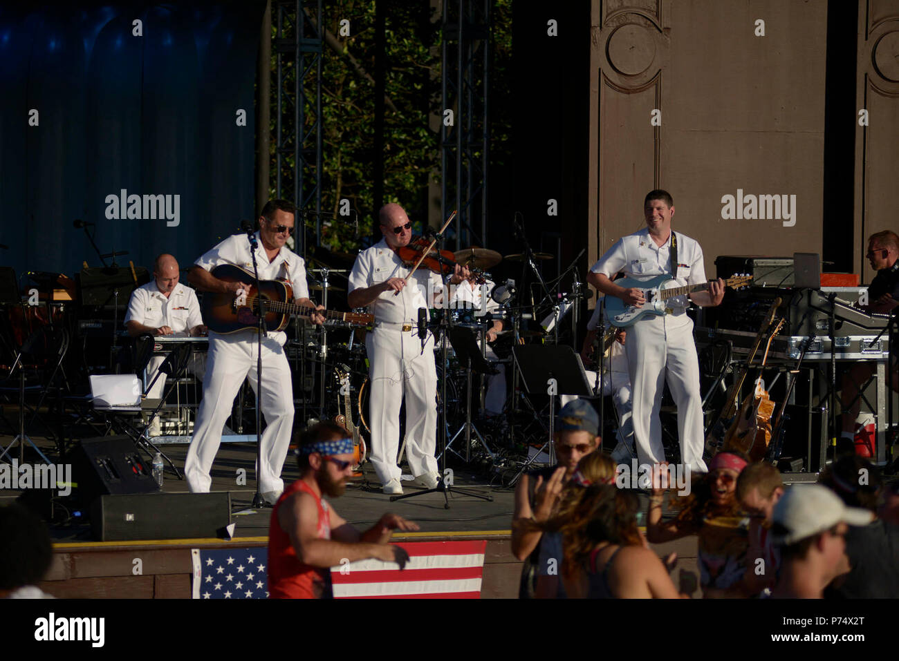 Country current band hi-res stock photography and images - Alamy