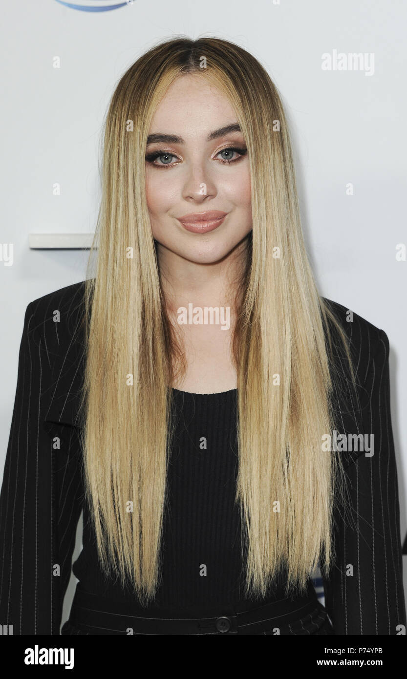 Sabrina carpenter wango tango hi-res stock photography and images - Alamy
