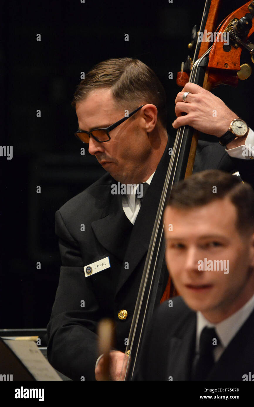 Peter revell hi-res stock photography and images - Alamy