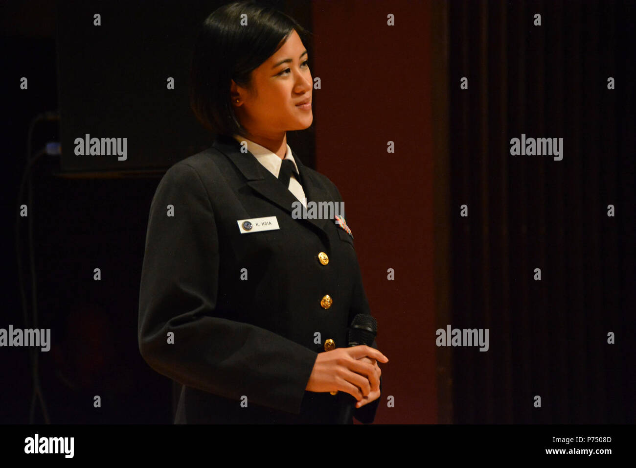 Kristine hsia hi-res stock photography and images - Alamy