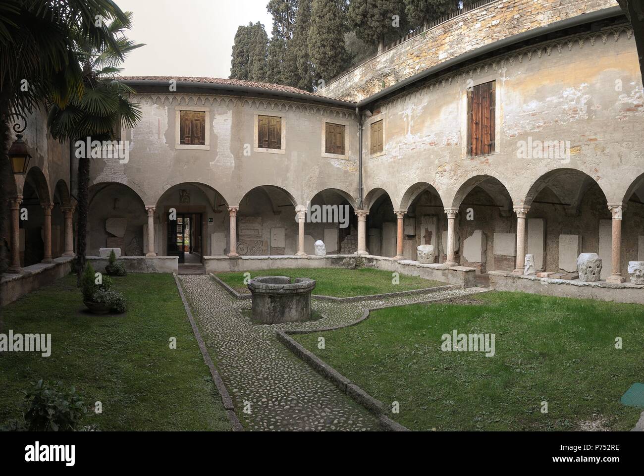 Inner Cloister of the Roman Museum in Verona Stock Photo - Alamy