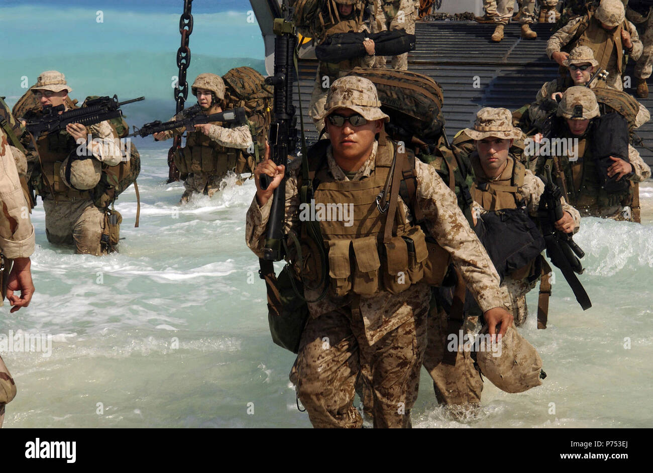 Us army lcu landing craft hi-res stock photography and images - Alamy