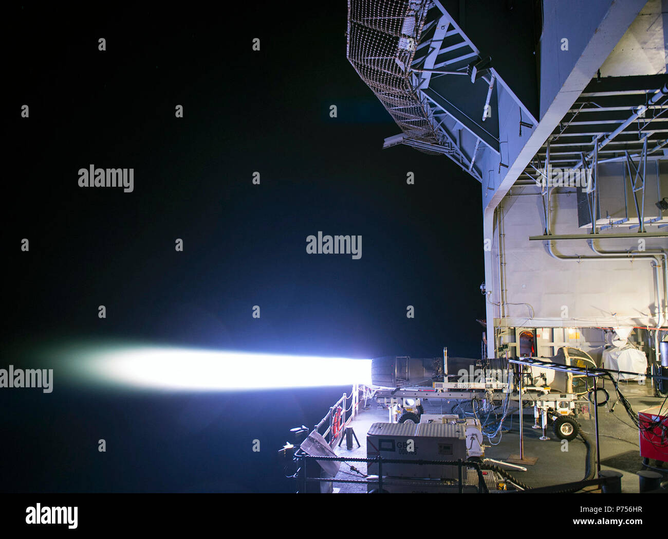 ATLANTIC OCEAN (Dec. 5, 2015) – Aircraft Intermediate Maintenance ...