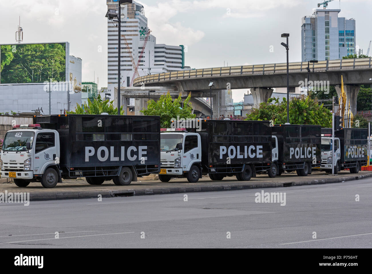 Police guarding Victoria Monument area during military coup, Bangkok ...