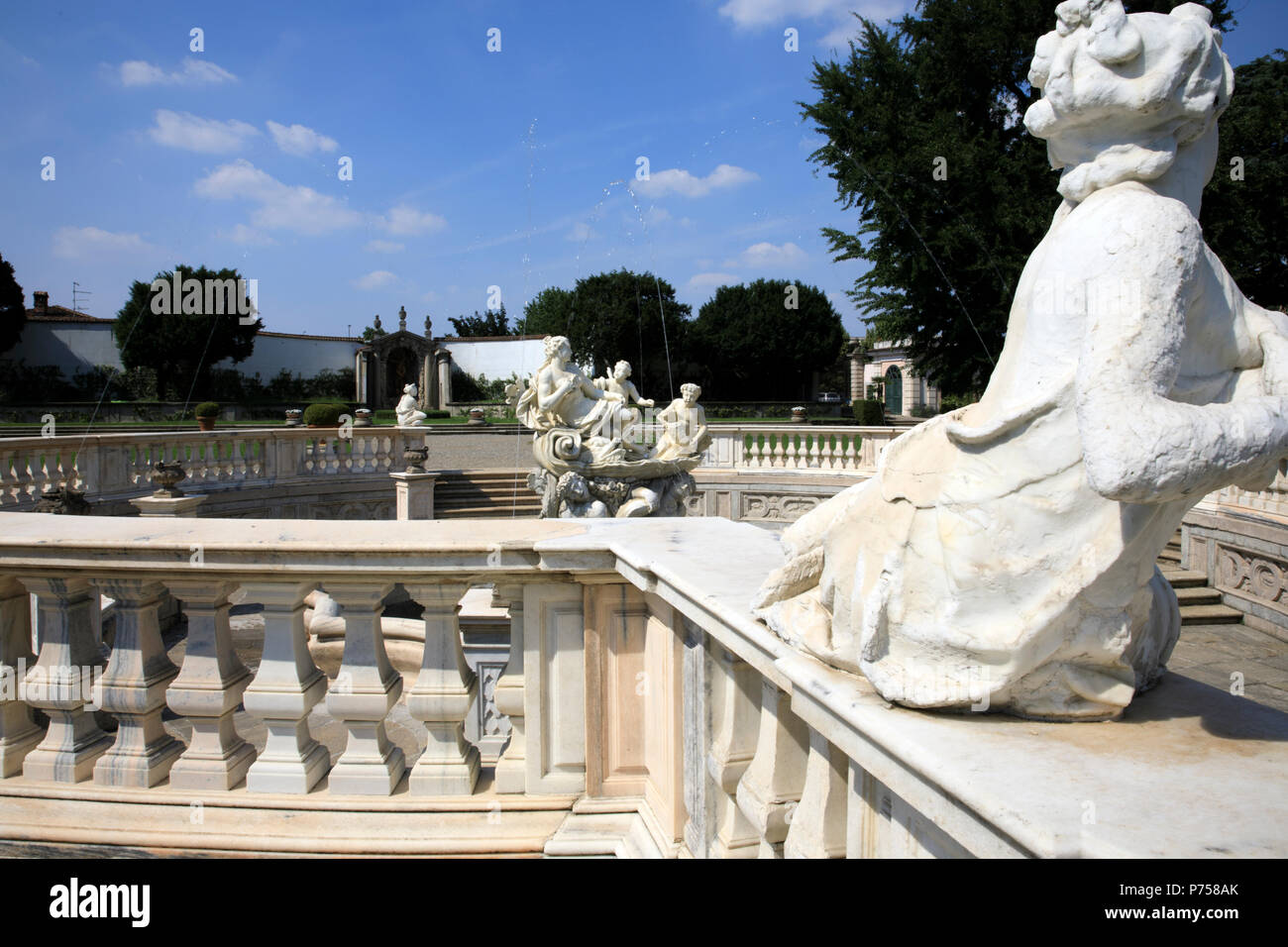 Villa Litta Borromeo Visconti fountain detail, Lainate, Milan, Lombardy ...