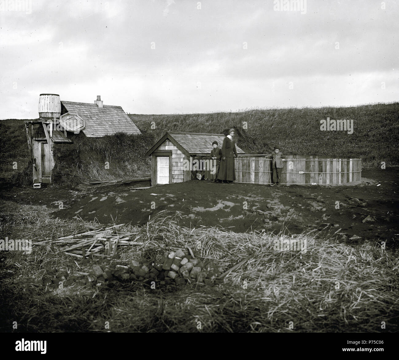 Pumping house hi-res stock photography and images - Alamy