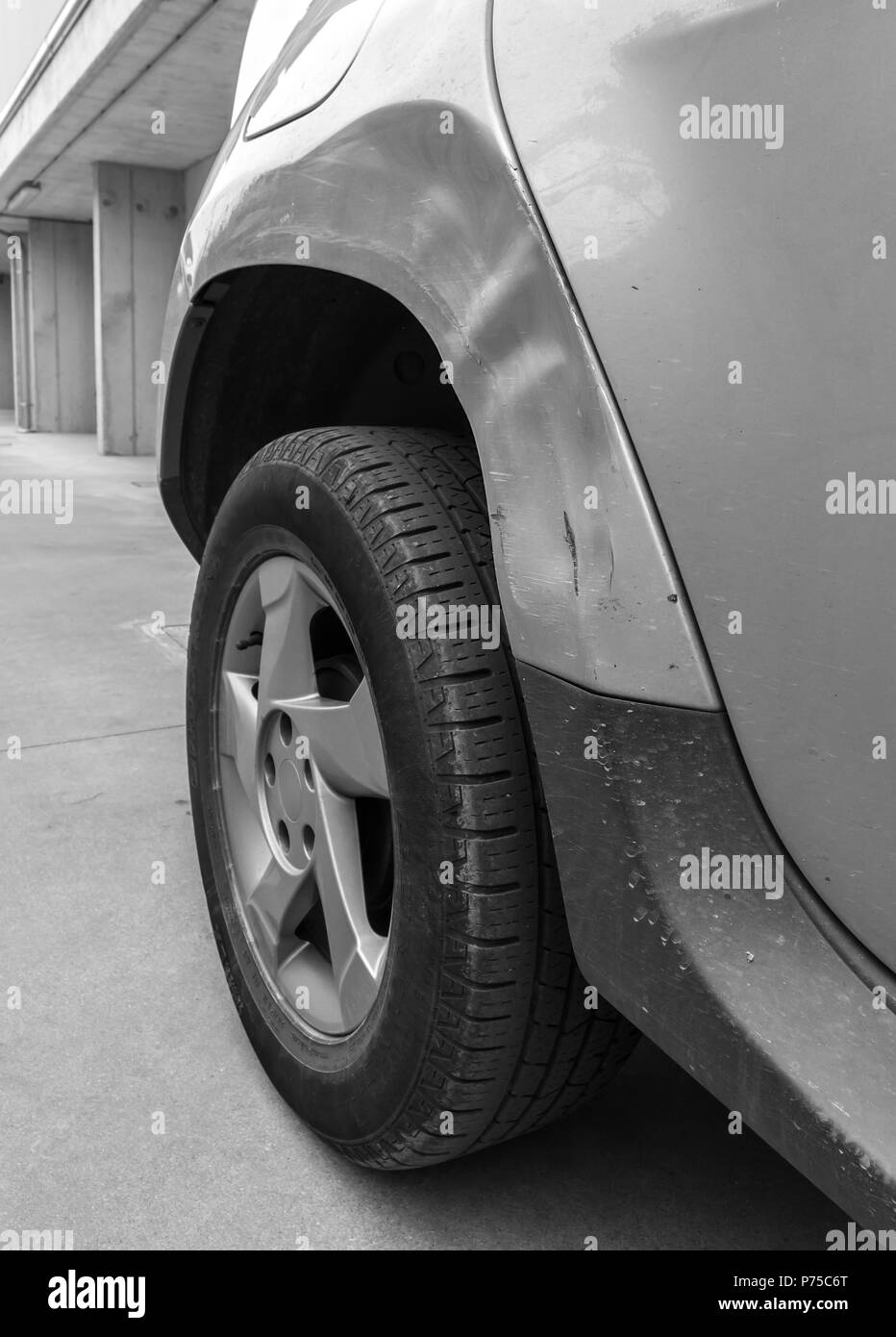 Car rust dents hi-res stock photography and images - Alamy