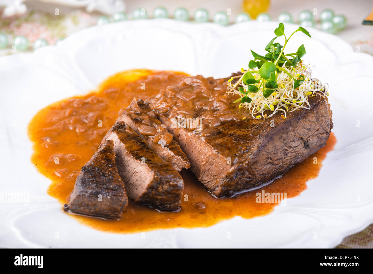 Beef flank hi-res stock photography and images - Alamy