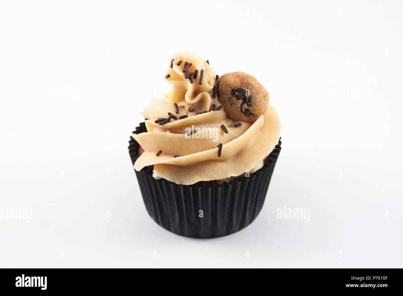 Cupcake isolated on white background Stock Photo - Alamy