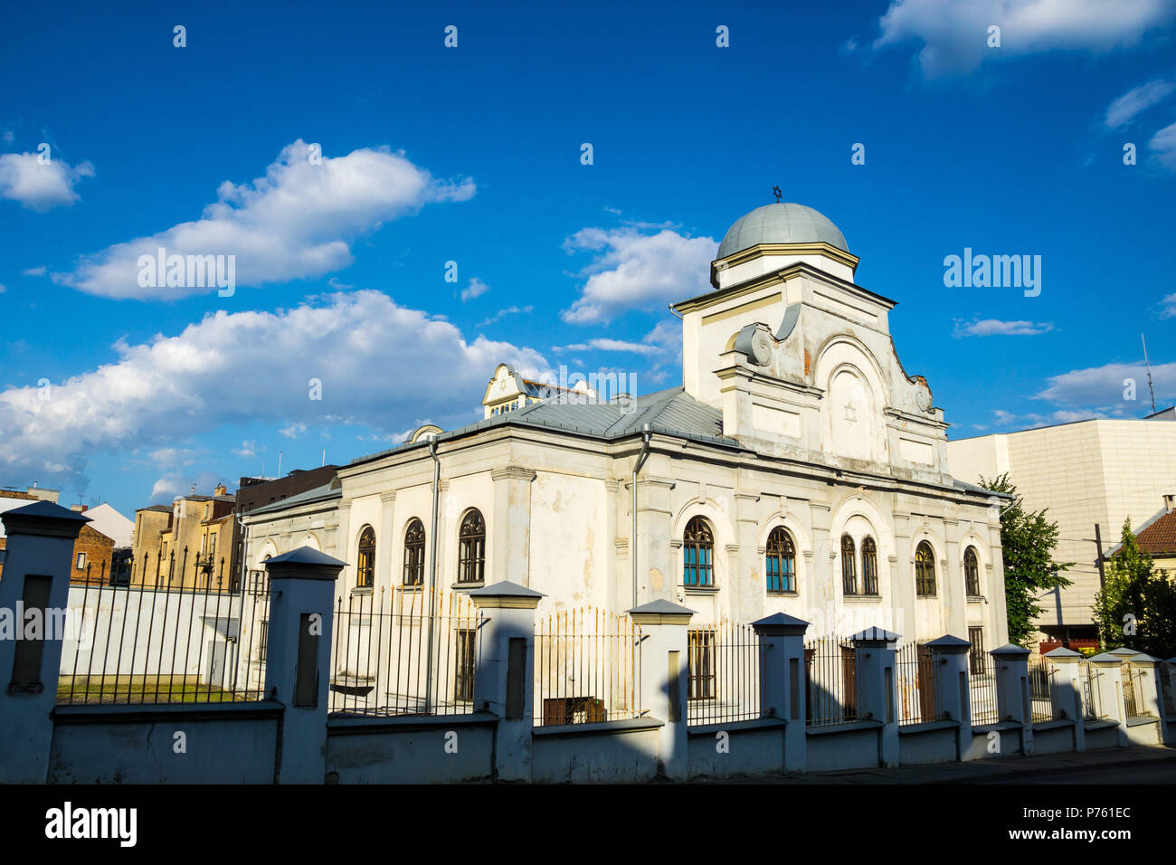 Lithuania, Ancient jewish synagogue in Kaunas Stock Photo - Alamy