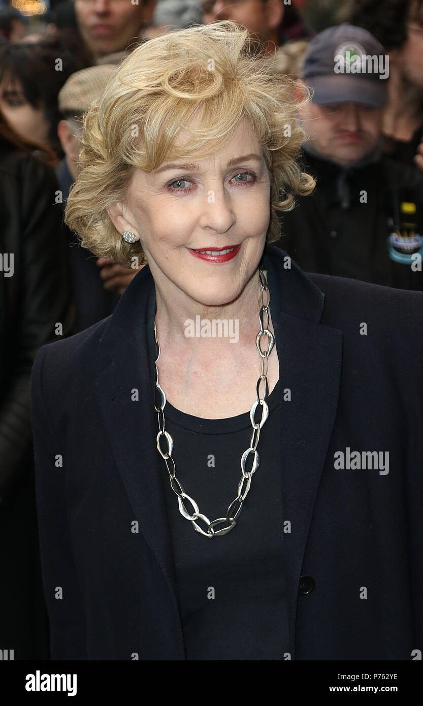 Patricia hodge hi-res stock photography and images - Alamy