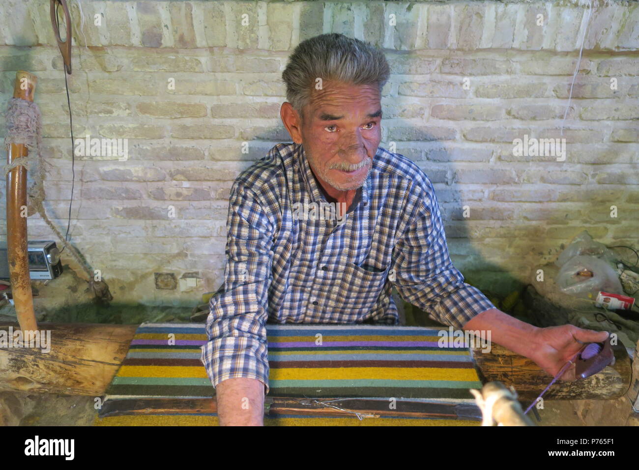 Ancient weaving iran hi-res stock photography and images - Alamy