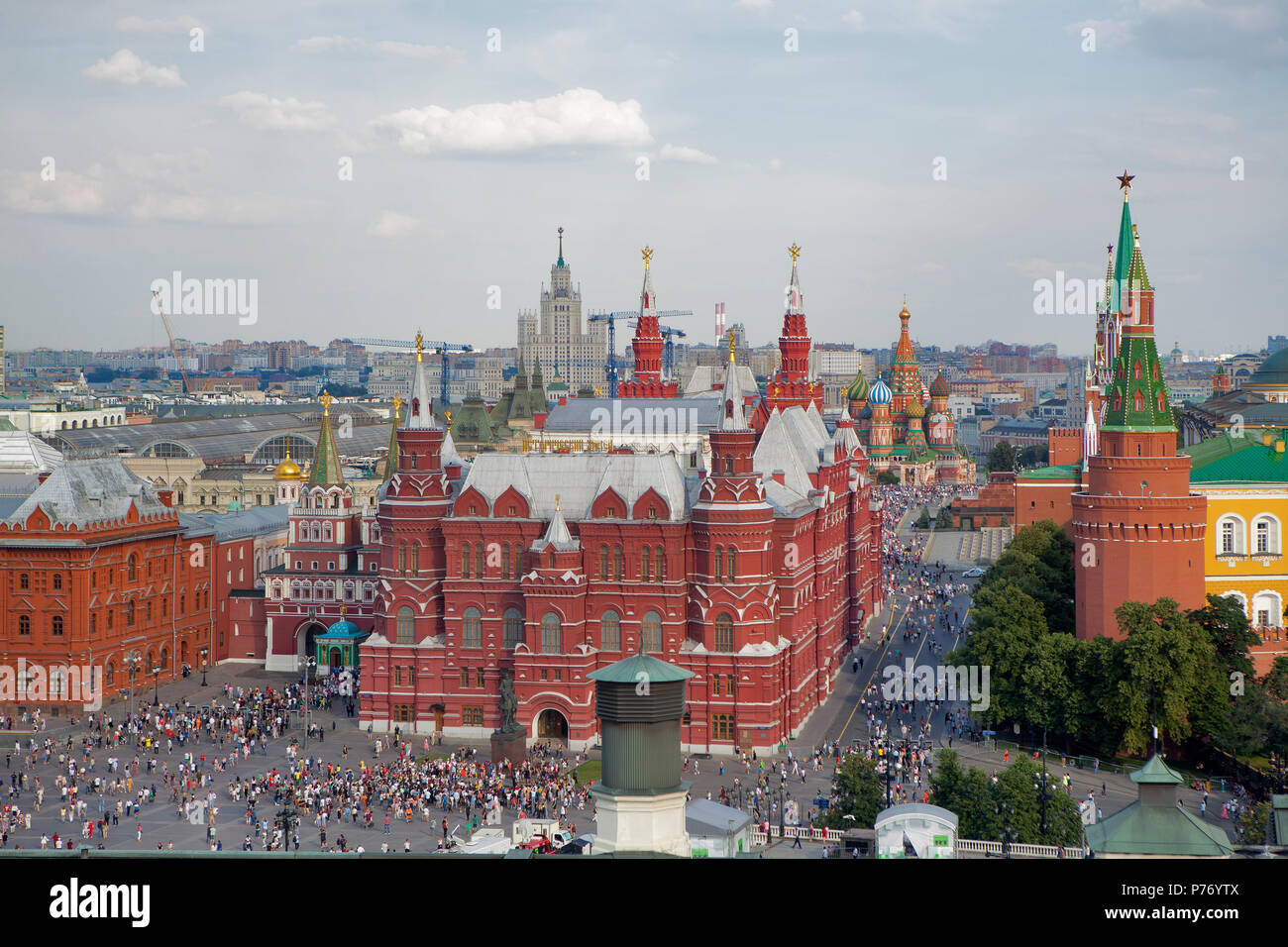 Red square moscow aerial hi-res stock photography and images - Alamy