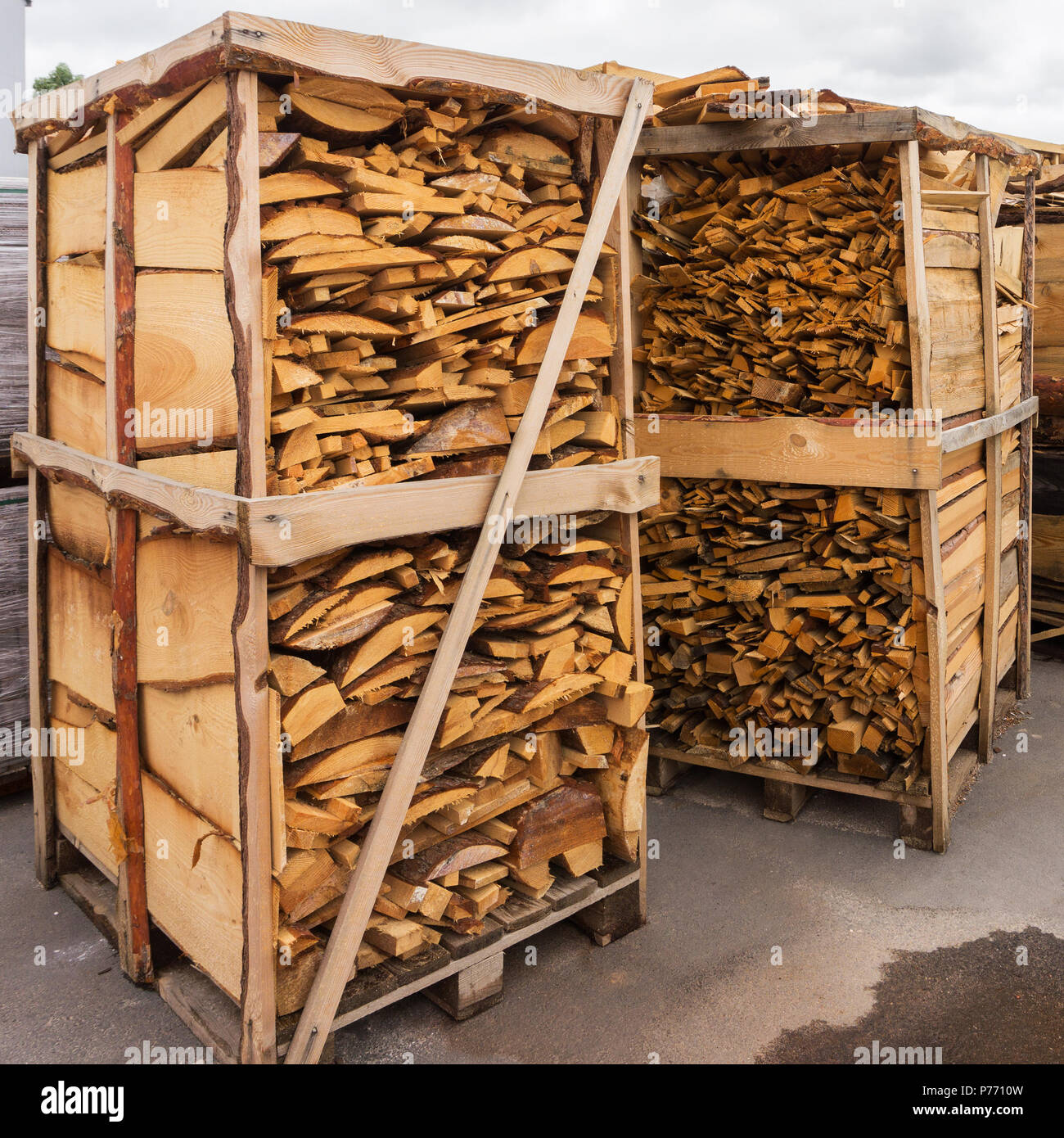 Packaged lumber hi-res stock photography and images - Alamy