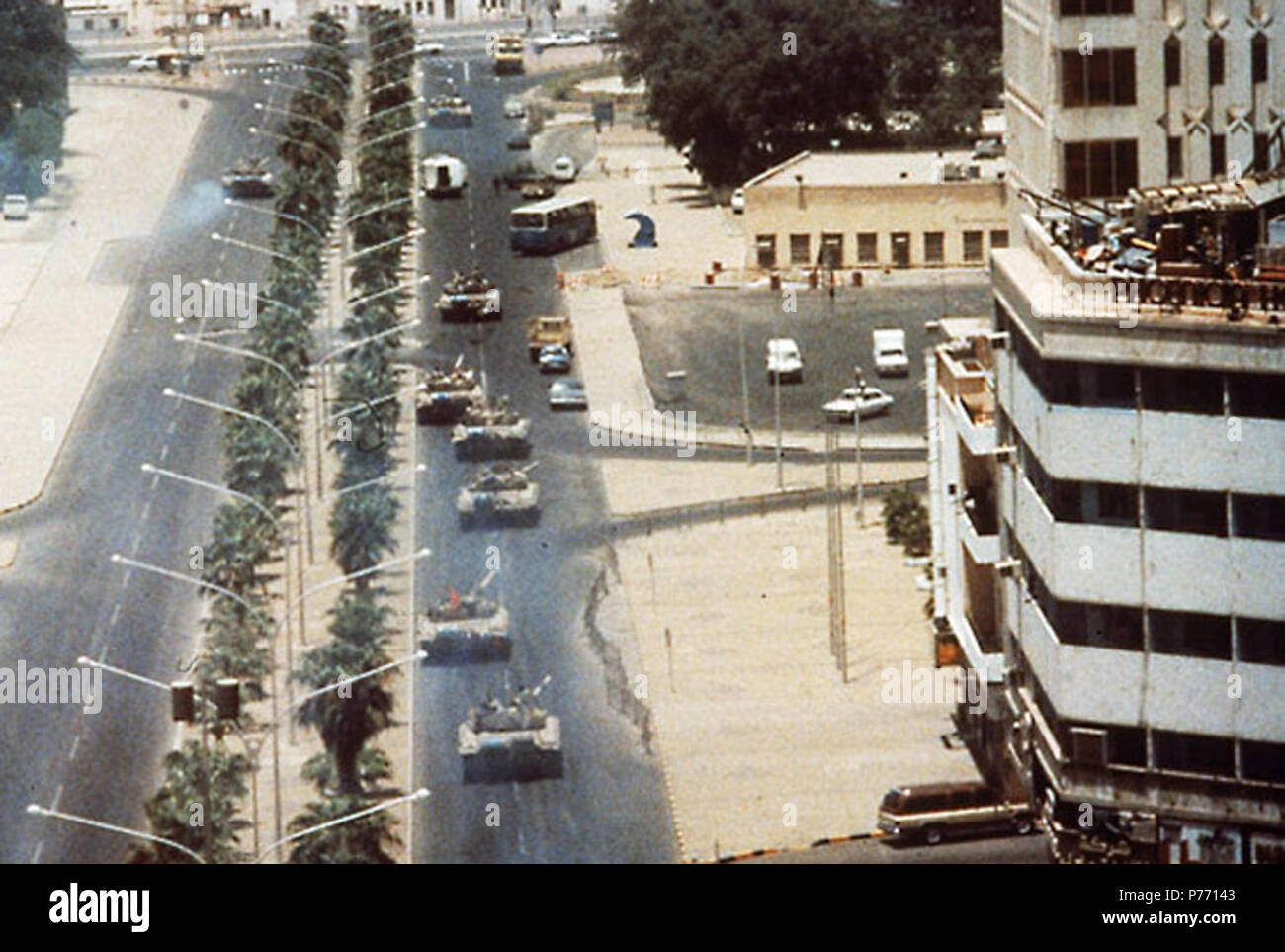 English: Tanks kuwait 1990 . 3 Tankskuwait Stock Photo - Alamy