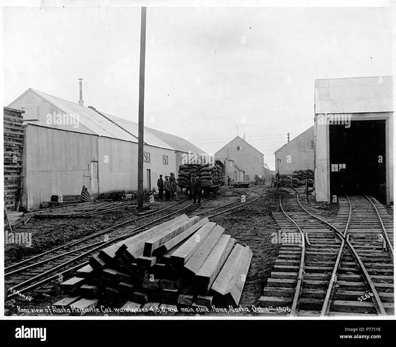 View rear main building Black and White Stock Photos & Images - Alamy