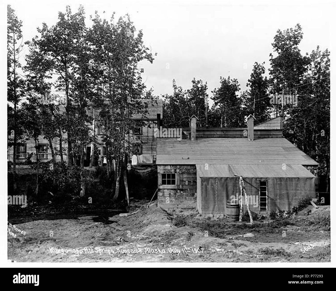 Marys igloo alaska hi-res stock photography and images - Alamy