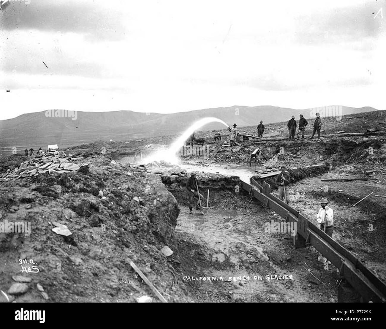 Hydraulic mining california hi-res stock photography and images - Alamy