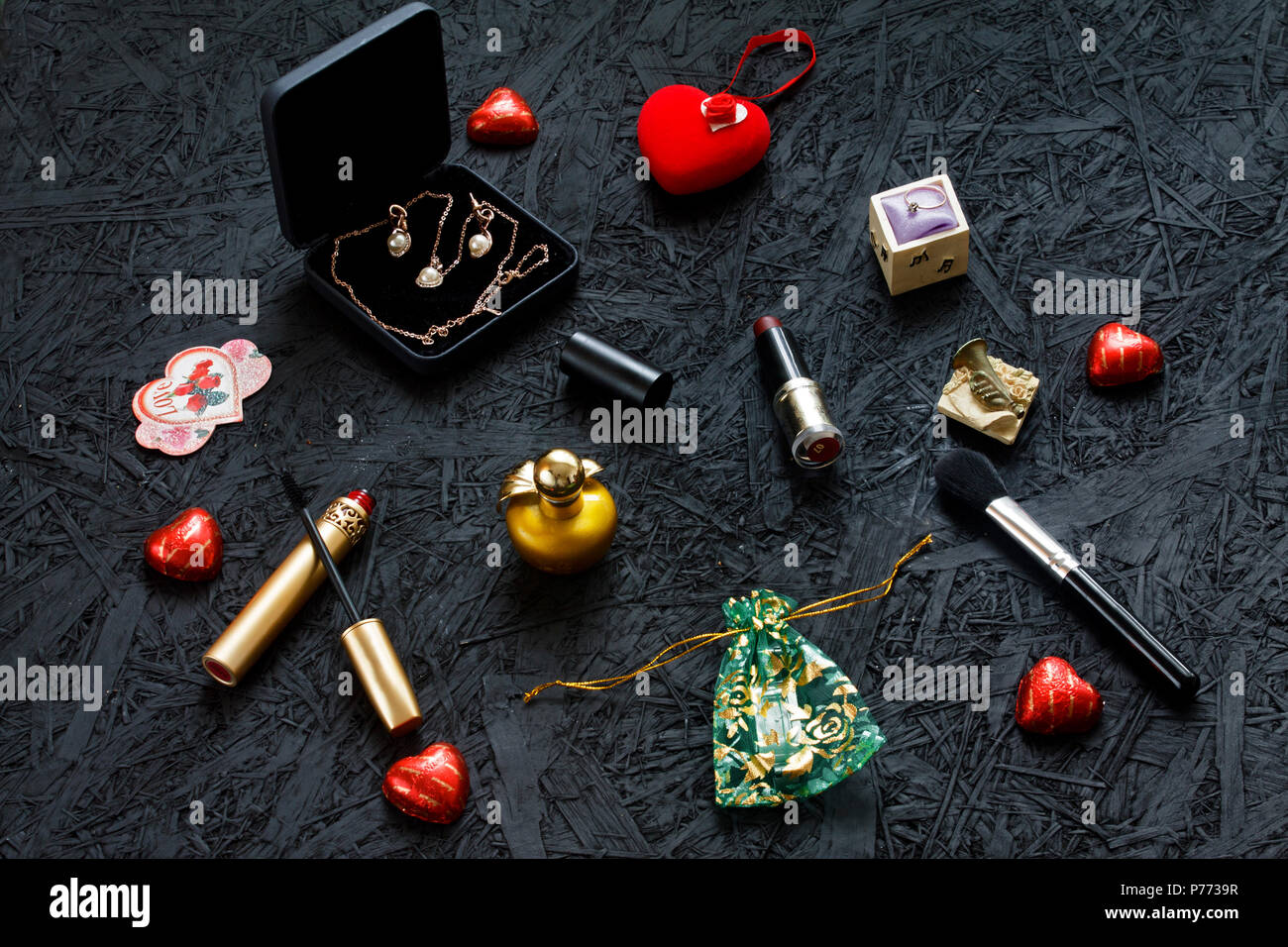 Layout of things hi-res stock photography and images - Alamy