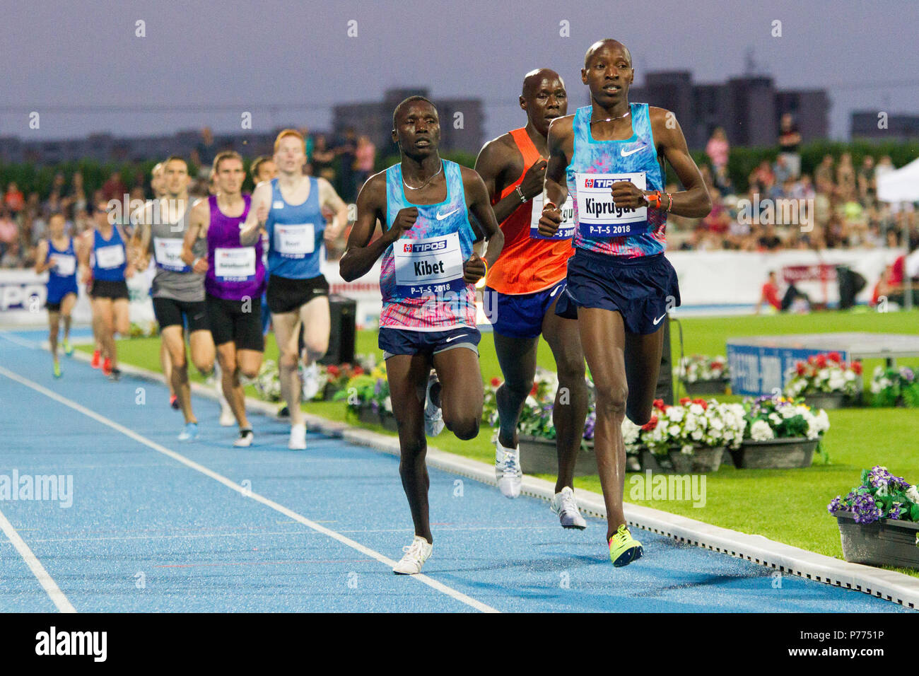 1500 metres hi-res stock photography and images - Alamy