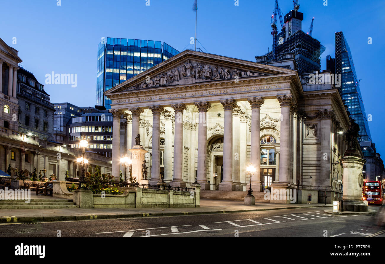 Financial markets london hi-res stock photography and images - Alamy