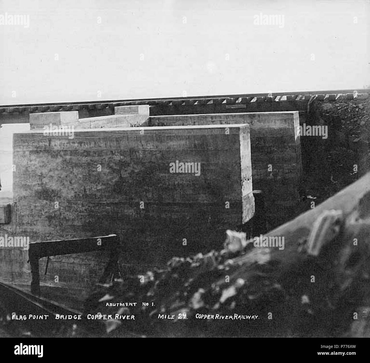 . English: Flag Point Bridge construction over the Copper River, 1908 ...