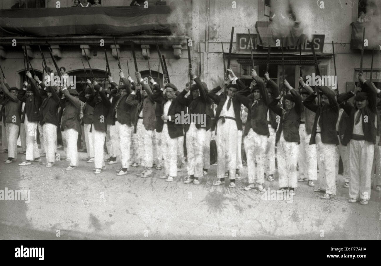 Alarde irun hi-res stock photography and images - Alamy