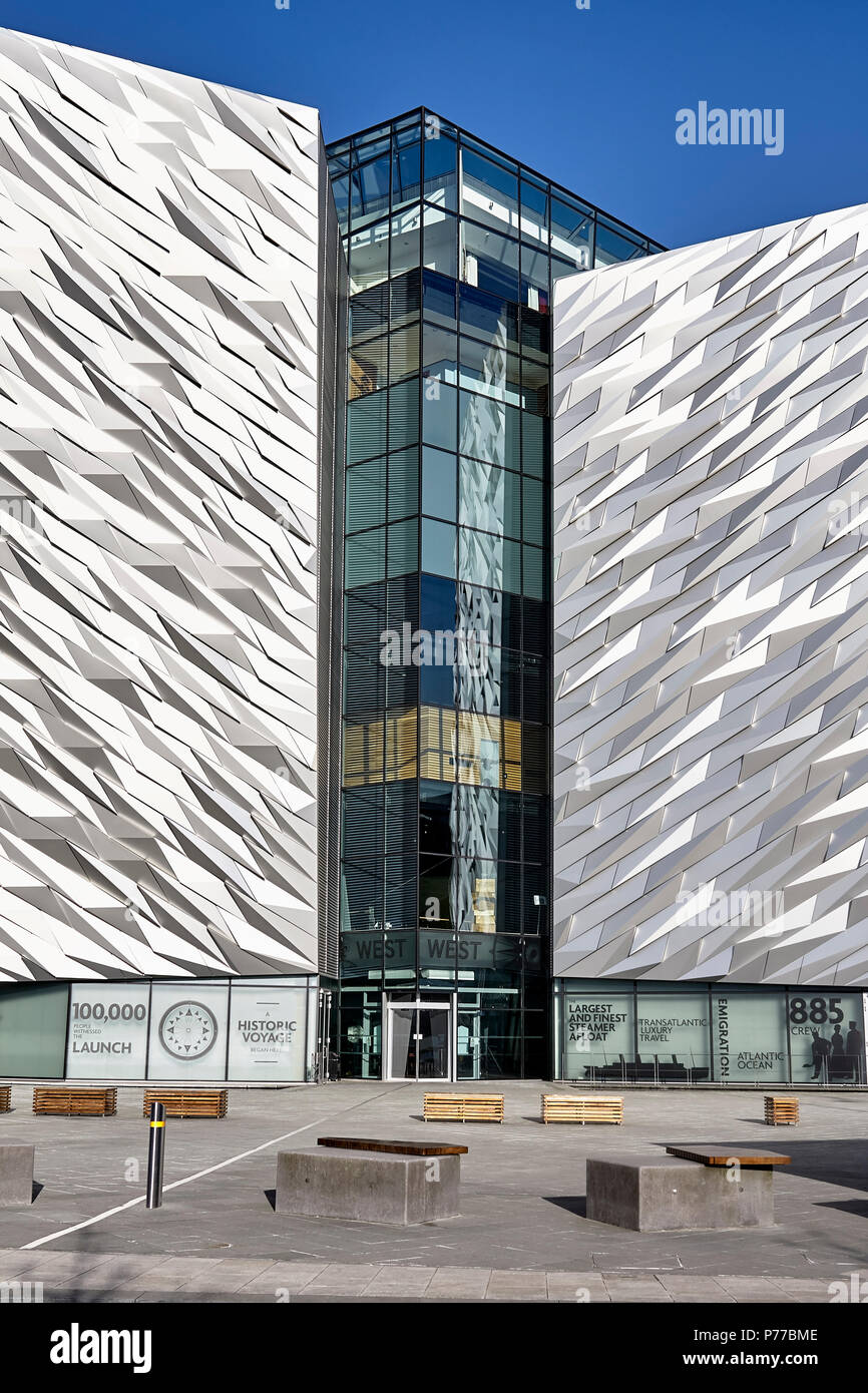 Titanic side view hi-res stock photography and images - Alamy