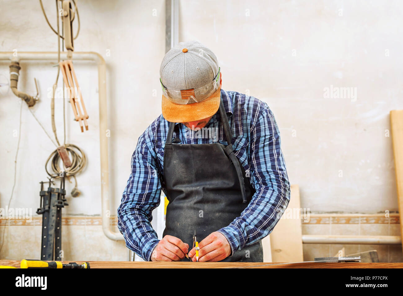 Try square measure hi-res stock photography and images - Alamy