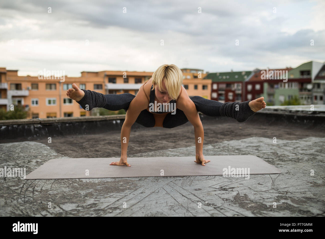 Adult firefly hi-res stock photography and images - Alamy