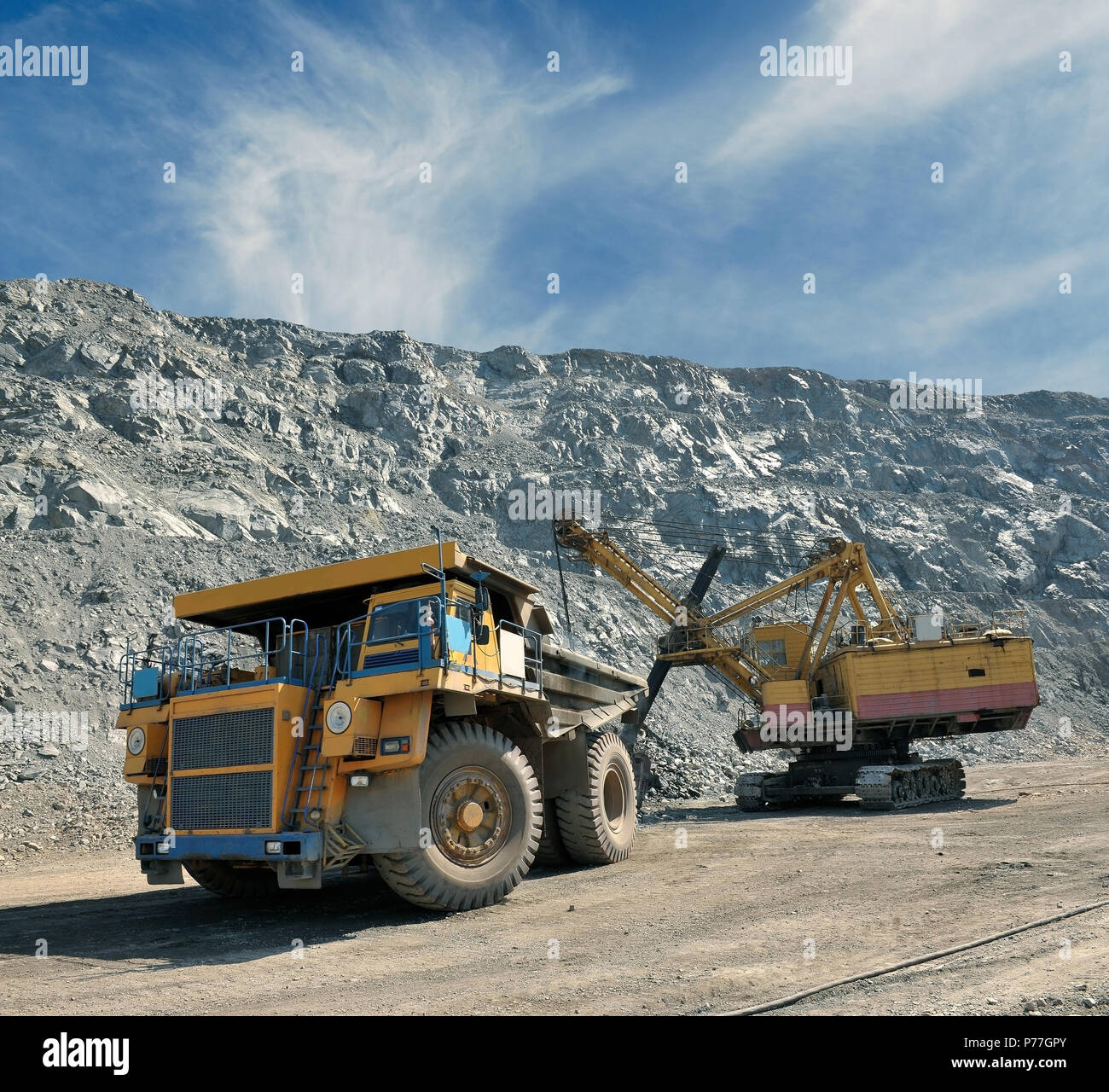 Loading iron ore on big hi-res stock photography and images - Alamy