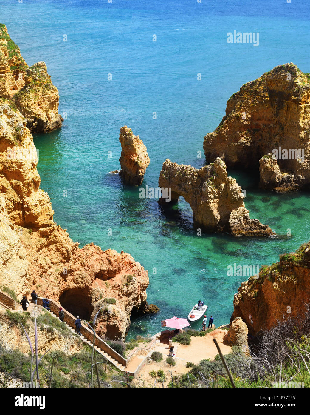 Algarve cliffs steps hi-res stock photography and images - Alamy
