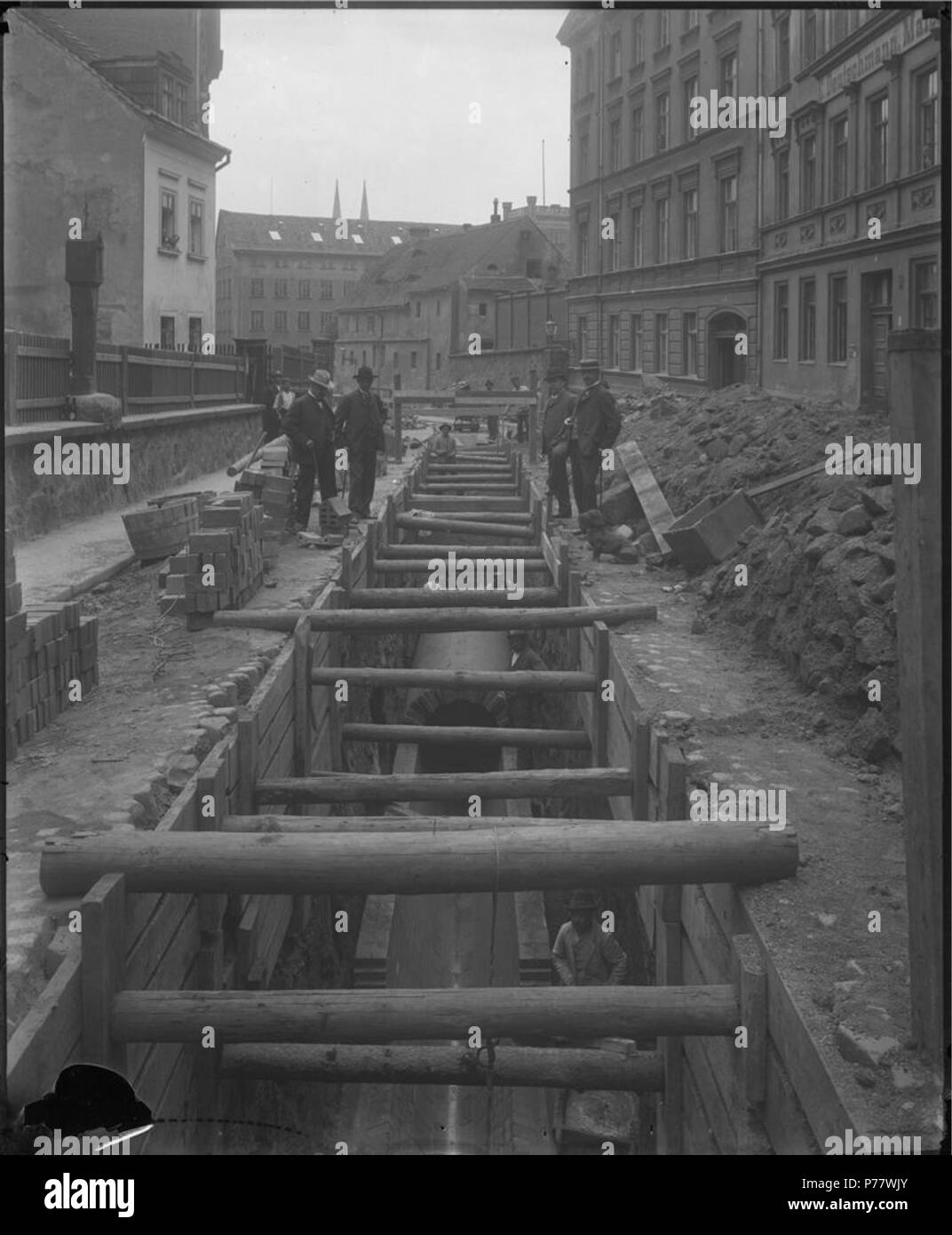 Kanalisation Black and White Stock Photos & Images - Alamy