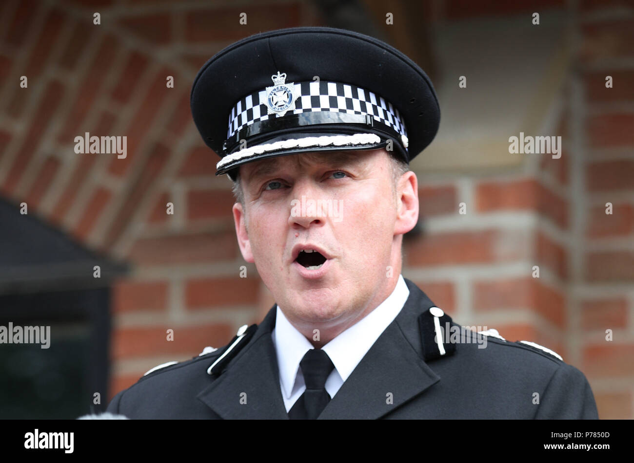 Deputy chief constable paul mills speaking hi-res stock photography and ...