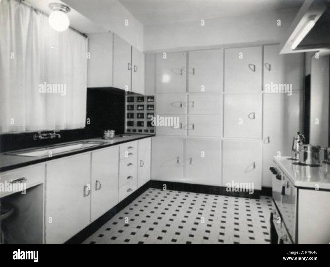 Cubex hi-res stock photography and images - Alamy